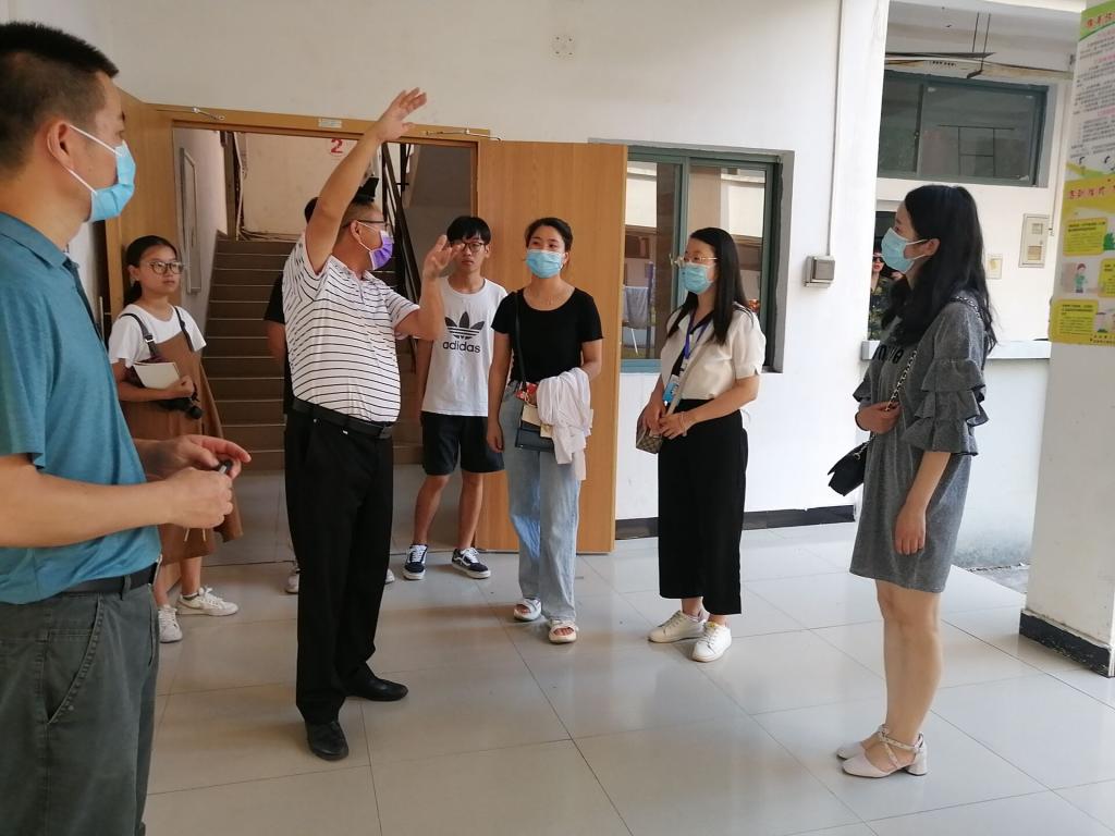 李景文书记一行深入学生宿舍了解学生思想生活状况-测绘地理信息学院(新)